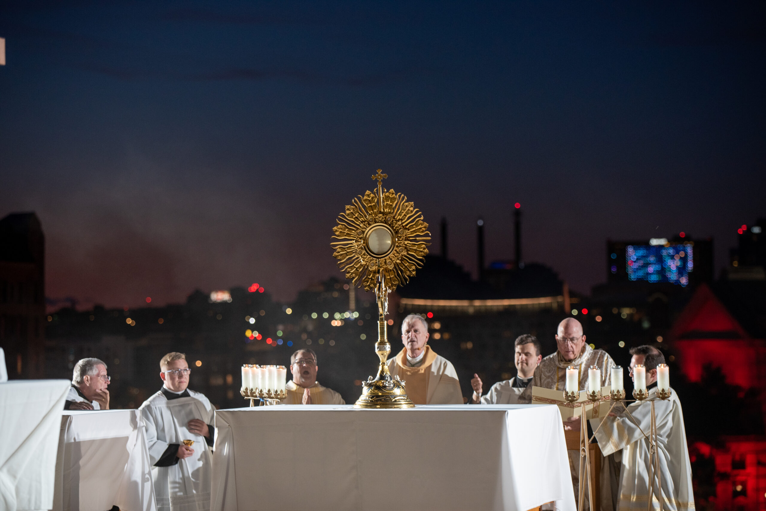 A Glimpse of BEHOLD KC - The Catholic Key